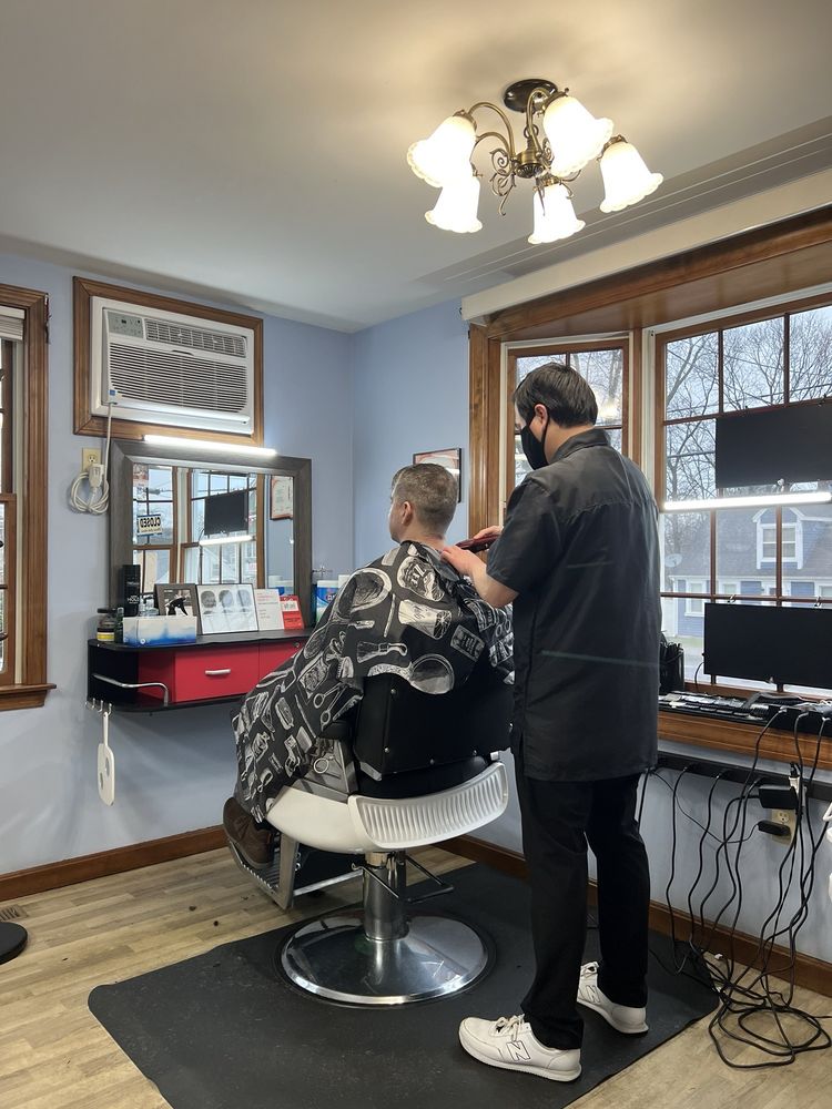 HAIRCUT HERE - Updated December 2025 - 57 Photos & 19 Reviews - 267 ...