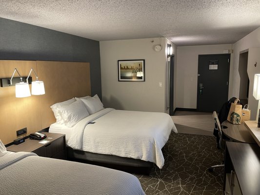 HOLIDAY INN NEWARK INTERNATIONAL AIRPORT - Updated December 2025 - 48 ...