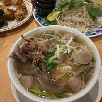 PHO 33 - Updated August 2025 - 543 Photos & 563 Reviews - 285 E 2700 So ...