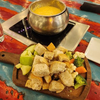THE MELTING POT - Updated February 2025 - 719 Photos & 751 Reviews ...