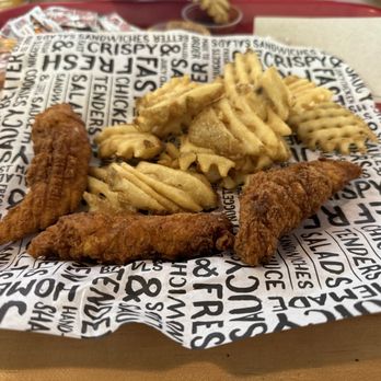 PDQ CHICKEN - Updated August 2025 - 163 Photos & 210 Reviews - 2015 ...