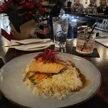 CATCH 109 - Updated November 2025 - 58 Photos & 53 Reviews - 109 S 6th ...