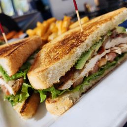 BLU BURGER GRILLE - Updated November 2025 - 202 Photos & 415 Reviews ...