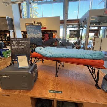 REI - Updated March 2025 - 461 Photos & 575 Reviews - 2962 El Camino ...