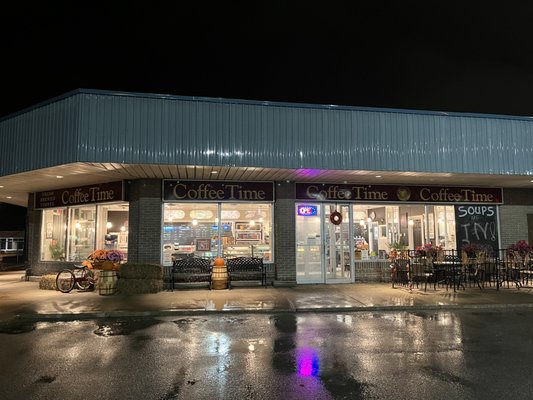 COFFEE TIME - Updated November 2025 - 88 Photos - 15 Allan Drive ...