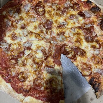 FIORI’S PIZZARIA - Updated July 2024 - 222 Photos & 542 Reviews - 103 ...