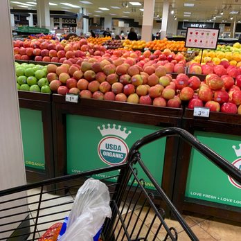 QFC - Updated June 2024 - 60 Photos & 178 Reviews - 2746 NE 45th St ...