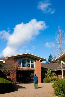 MENLO PARK LIBRARY - Updated October 2025 - 48 Photos & 72 Reviews ...