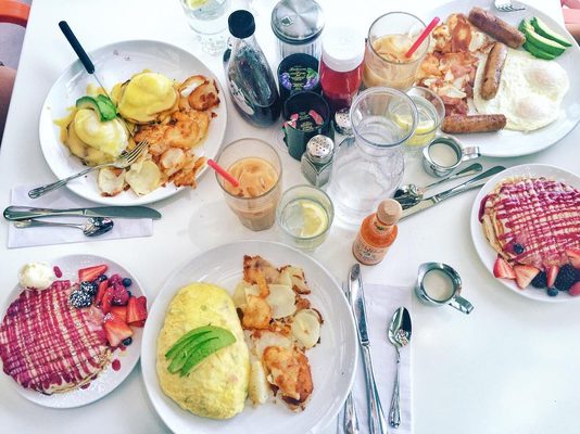 BUTTERS PANCAKES & CAFÉ - NORTHSIGHT BLVD - Updated May 2024 - 845 ...