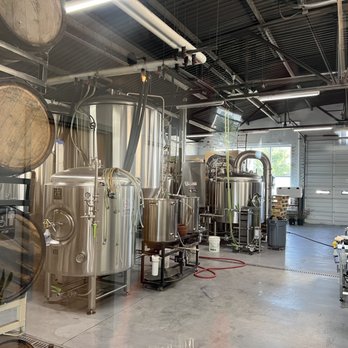 ANGRY SCOTSMAN BREWING - Updated February 2025 - 105 Photos & 64 ...