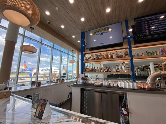 ANNA MARIA OYSTER BAR SRQ - Updated January 2026 - 6000 Airport Cir ...