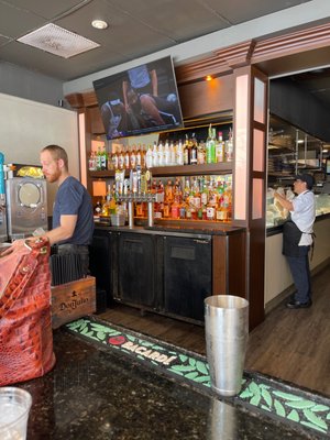 411 SOUTH BAR & GRILL - Updated June 2025 - 244 Photos & 249 Reviews ...