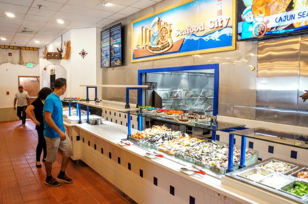 CAPTAIN KING’S SEAFOOD CITY - Buffet - 2829 Covington Pike, Memphis ...