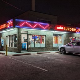 APACHE BURGERS - Updated December 2025 - 86 Photos & 192 Reviews - 5236 ...