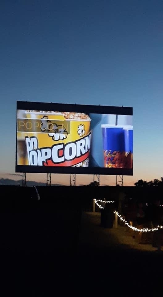 HOLIDAY DRIVE IN THEATER - Updated December 2024 - 13 Photos - 1055 ...