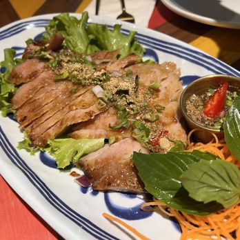 PII NONG - Updated November 2025 - 108 Photos & 24 Reviews - 3321 Yonge ...