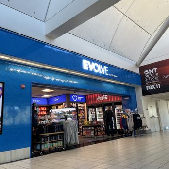 EVOLVE BY HUDSON - Updated January 2026 - 27 Photos - 2900 E Airport Dr ...