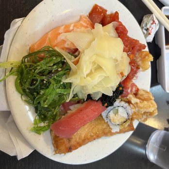 FUJI BUFFET & GRILL - Updated December 2024 - 1275 Photos & 1019 ...