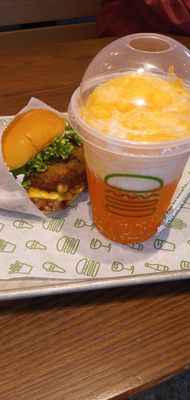 SHAKE SHACK SPRINGFIELD - Updated July 2025 - 14 Photos & 30 Reviews ...