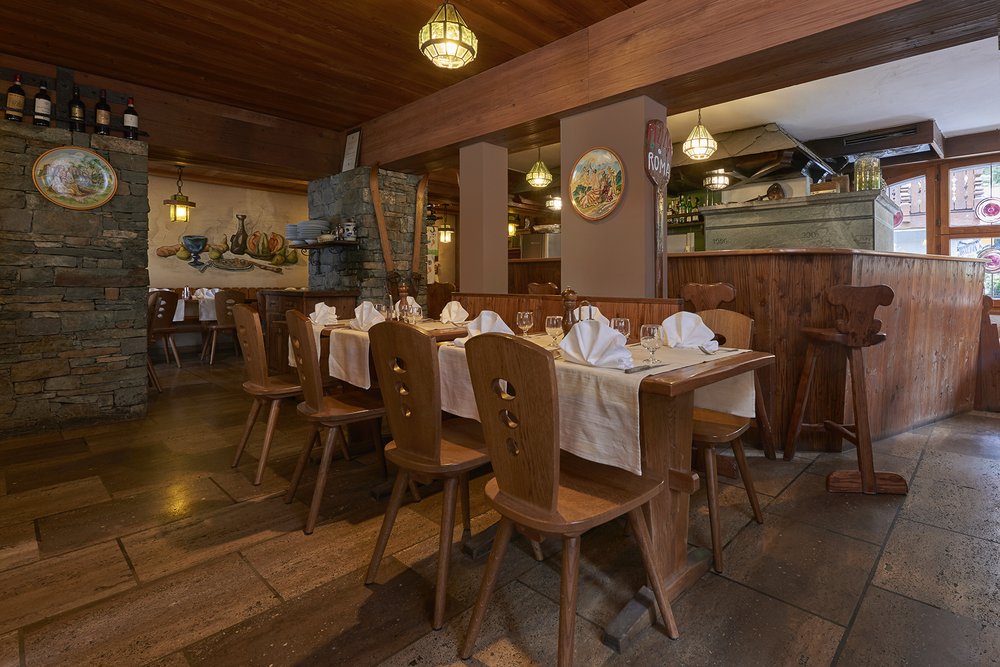PIZZERIA ROMA - Riedstrasse 20, Zermatt, Valais, Switzerland - 28 ...
