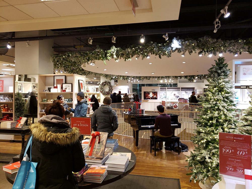 INDIGO - 46 Photos & 49 Reviews - 1500 Avenue McGill College, Montréal ...