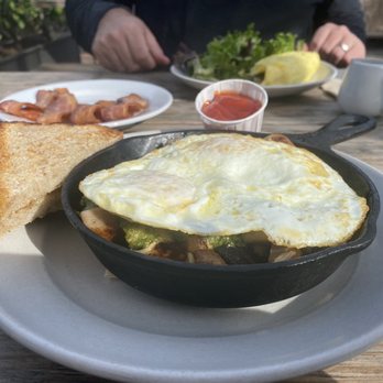 PARKSIDE CAFE - 478 Photos & 838 Reviews - 43 Arenal Ave, Stinson Beach ...