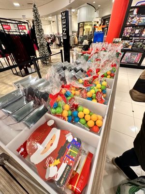 WOODBRIDGE CENTER - Updated December 2025 - 232 Photos & 105 Reviews ...