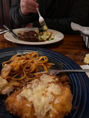 PINOCCHIO’S BAR & GRILL - 189 Photos & 241 Reviews - 5995 S Virginia St ...