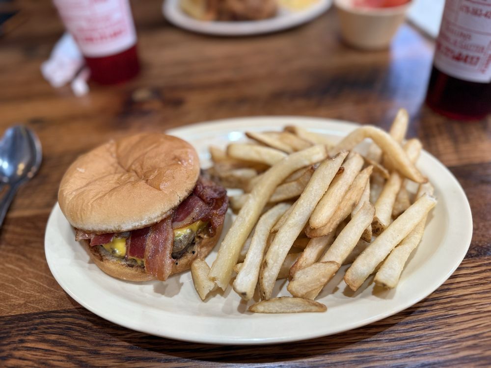BIG DOUG’S PLACE - Updated October 2025 - 48 Photos & 40 Reviews - 3807 ...