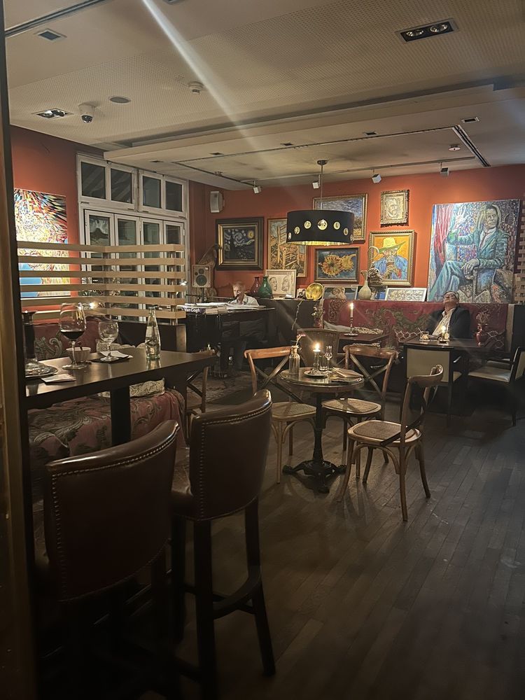 VAN GOGH - Updated April 2025 - 11 Photos - Grolmanstr. 41 - 43, Berlin ...