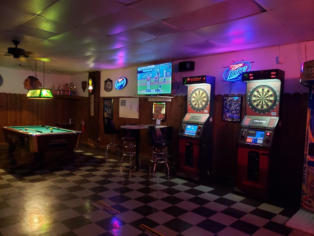 SPIRRO’S LOUNGE - Updated August 2024 - 11 Photos - 4760 Calumet Ave ...