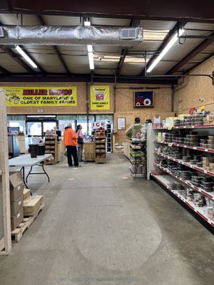 MILLER FARMS FARMER’S MARKET - Updated August 2025 - 11 Photos - 10140 ...