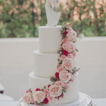 BEVERLY’S BAKERY - 442 Photos & 565 Reviews - 3020 N Brea Blvd ...