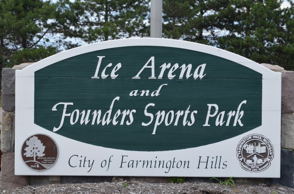 FARMINGTON HILLS ICE ARENA - Updated October 2025 - 35500 Eight Mile Rd ...
