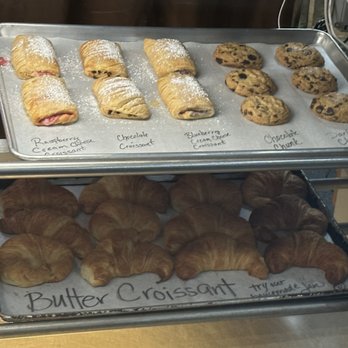 NEW MOON CAFE - Updated June 2024 - 331 Photos & 245 Reviews - 936 ...