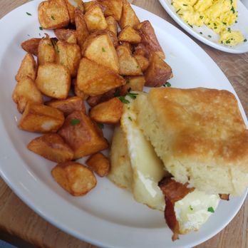 MAGPIE DINER - Updated December 2025 - 255 Photos & 198 Reviews - 85 ...