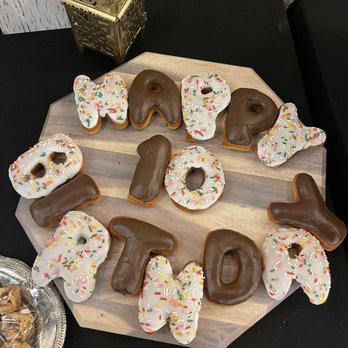 DOH-NUT-HUT - Updated June 2025 - 181 Photos & 135 Reviews - 4272 ...