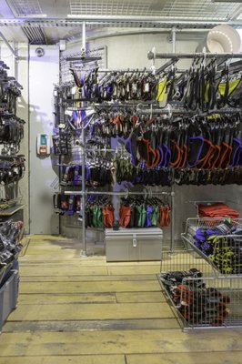 BOXXMAN - Updated January 2026 - 2 rue de la Cossonnerie, Paris, France ...