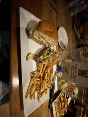 FLIPSIDE BURGERS & BAR - 226 Photos & 325 Reviews - 1125 Post Rd ...