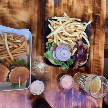 CRAZEE BURGER - Updated July 2025 - 1273 Photos & 894 Reviews - 3993 ...