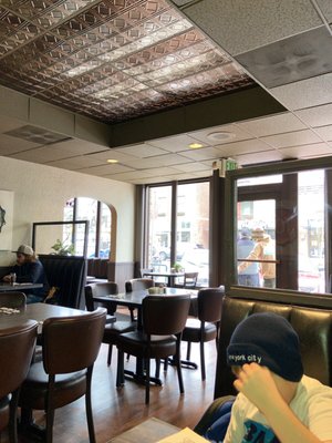 KNAPP’S RESTAURANT - 79 Photos & 150 Reviews - 2707 N Proctor St ...