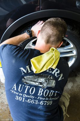 MODERN AUTO BODY - Updated September 2025 - 19 Photos & 22 Reviews ...