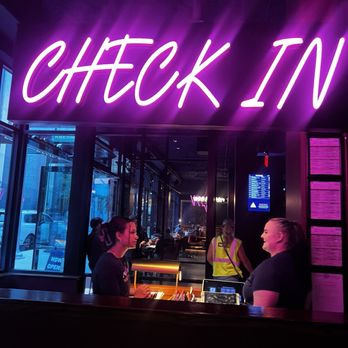 PUTTSHACK - NASHVILLE - Updated May 2025 - 200 Photos & 147 Reviews ...