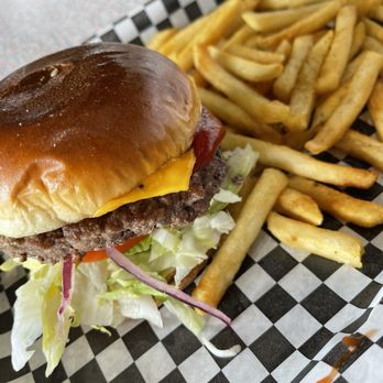 BEEPS DINER - Updated August 2025 - 394 Photos & 499 Reviews - 2597 ...