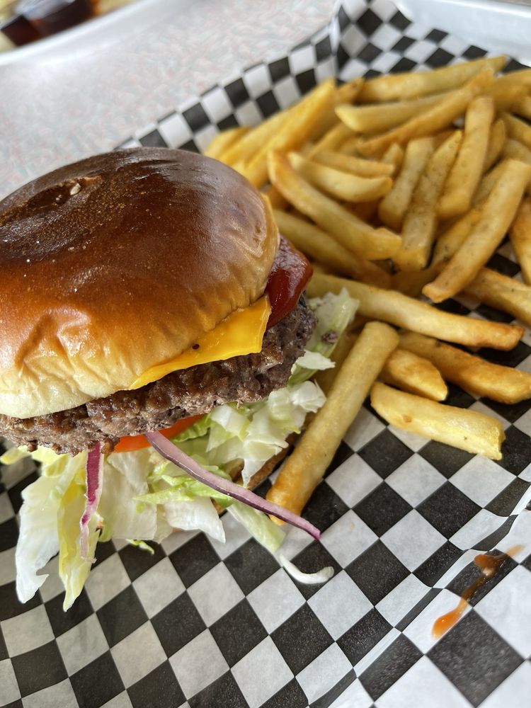 BEEPS DINER - Updated May 2025 - 382 Photos & 491 Reviews - 2597 ...