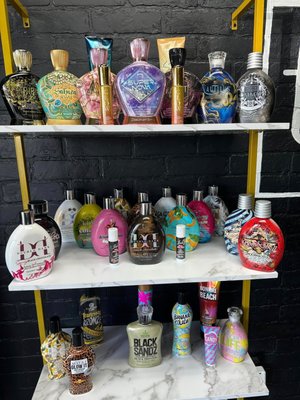 TOTALLY TAN SALON - Updated September 2025 - 15 Photos - 939 Dolly ...