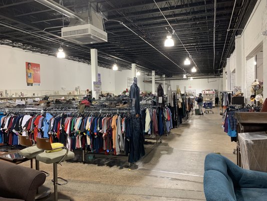 GOODWILL STORE & DONATION CENTER - Updated October 2025 - 14 Photos ...