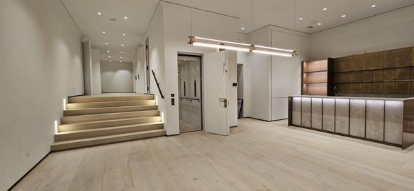 ARROW LIFT - Updated October 2025 - 15 Photos - 28631 Canwood St ...