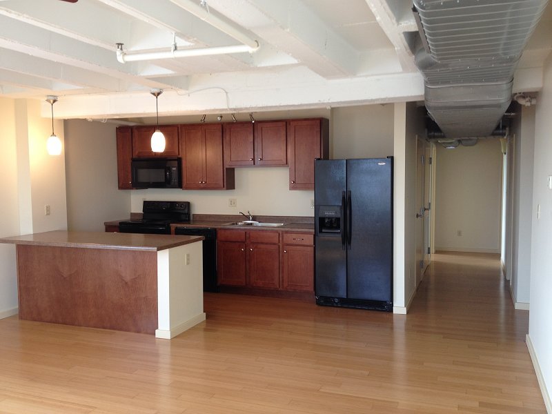 P.D. GEORGE DOWNTOWN APARTMENTS - Updated November 2024 - 1405 Pine St ...