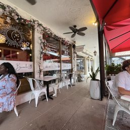 KIXI CAFE - Updated December 2025 - 901 Photos & 272 Reviews - 171 SE ...